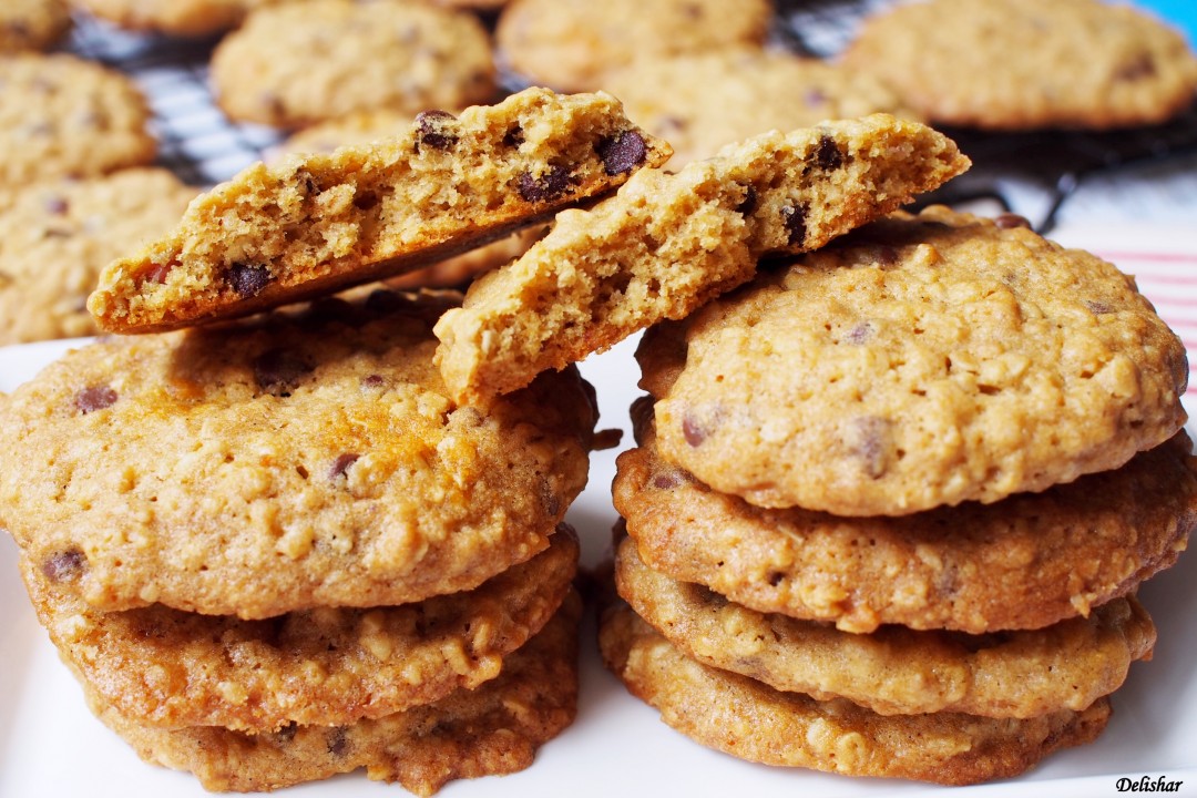 Double Chips Oatmeal Cookies - Delishar | Singapore Cooking, Recipe ...